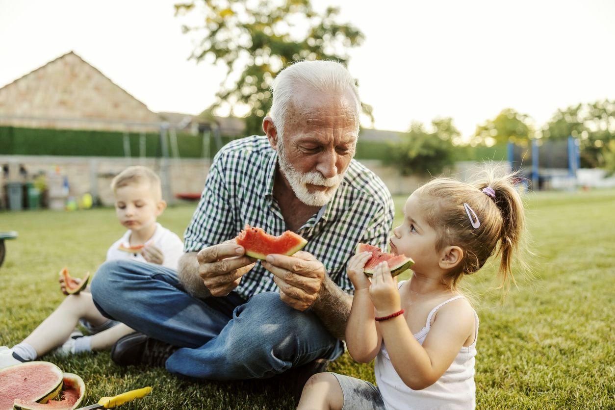 Activities For Dementia Patients & Their Grandchildren | Trualta