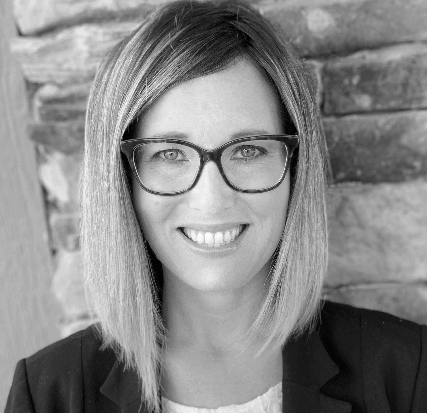 STACY JONES - Trualta